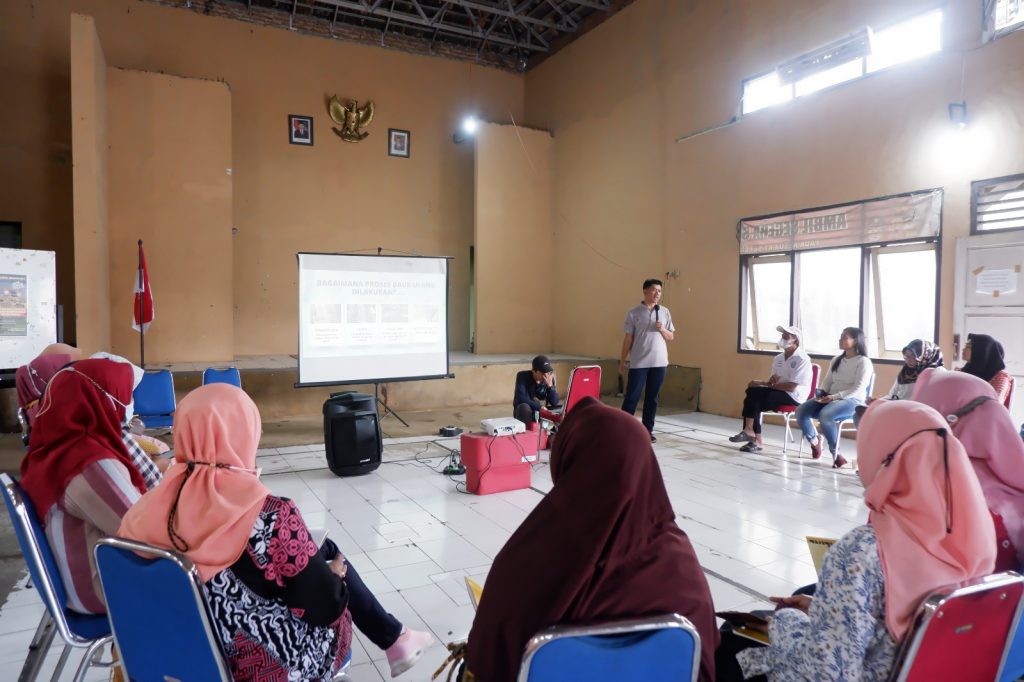 PROJECT : Building Employees Capacity - Polindo Utama Recycle
